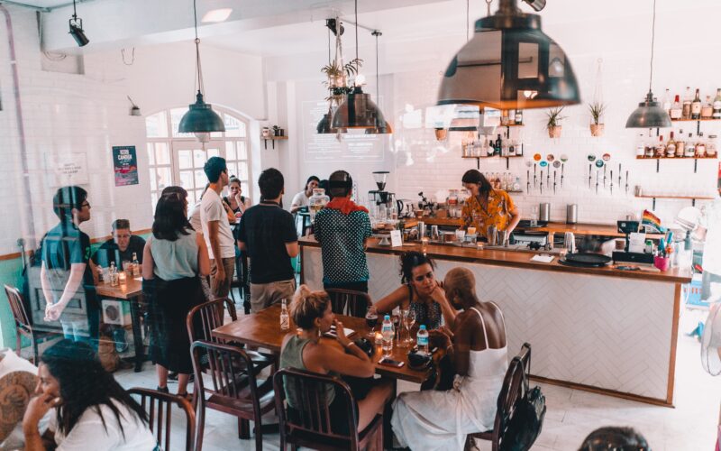 Qual é o melhor cardápio digital para cafeteria? - Simpliza